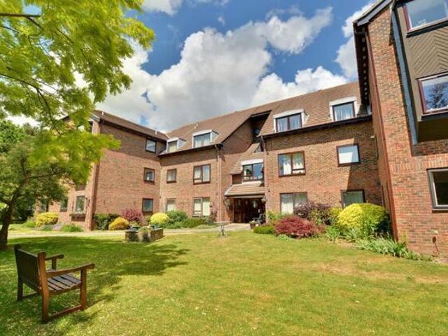 2 Bedroom Apartment Havant Hampshire 98612324