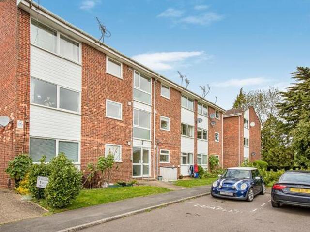 2 Bedroom Apartment Hertfordshire Hertfordshire LS101231725