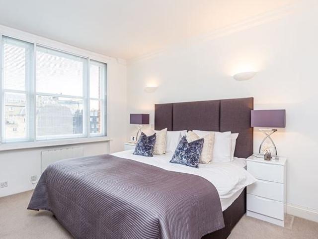 2 Bedroom Apartment, Hill Street, London, Mayfair, W1J