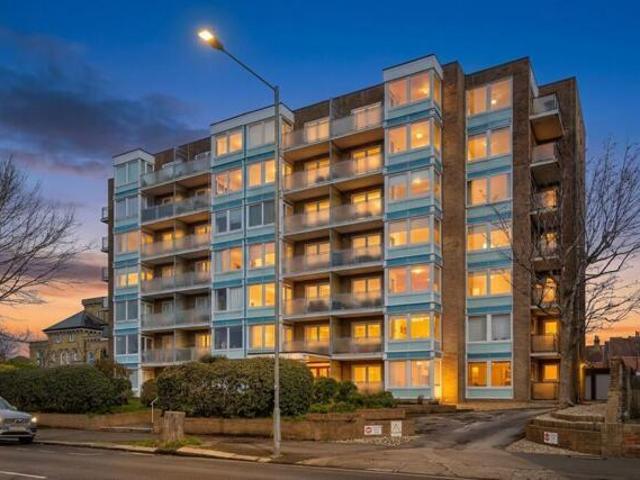 2 Bedroom Apartment Hove Brighton And Hove 101060300
