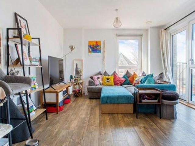 2 Bedroom Apartment Hove Brighton And Hove 98204669