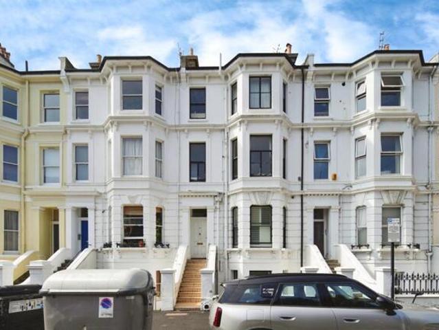 2 Bedroom Apartment Hove Brighton And Hove 98233277