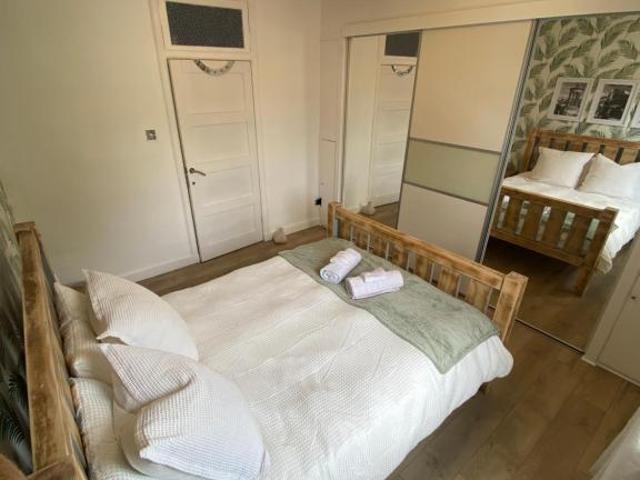 2 Bedroom Apartment in heart of Edinburgh