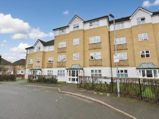 2 Bedroom Apartment Isleworth Greater London LS101025415