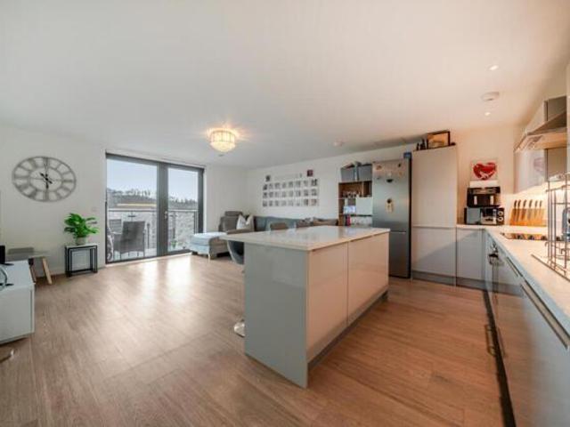 2 Bedroom Apartment Kent Kent LS101931801