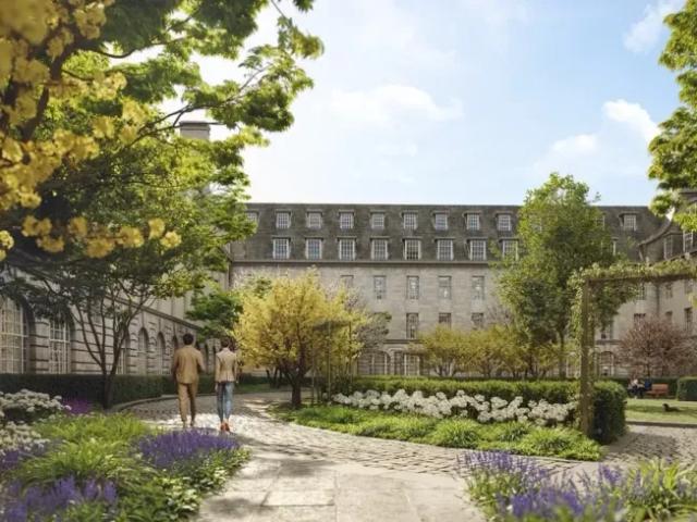 2 Bedroom Apartment Kingston Upon Thames London LS102754860