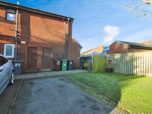 2 Bedroom Apartment Leeds Leeds LS98834364
