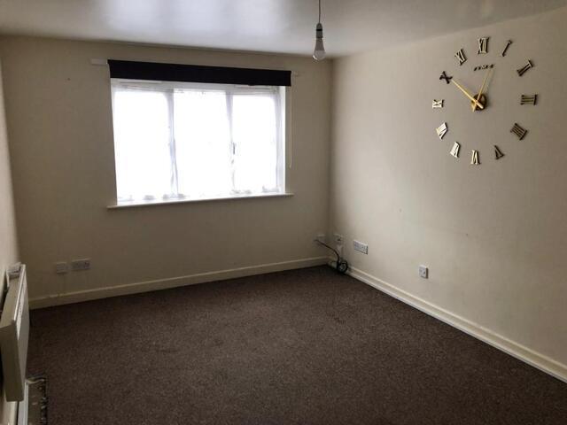 2 Bedroom Apartment Leicester Leicestershire LS100638271