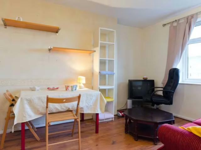 2 Bedroom Apartment Liverpool Liverpool 96689727