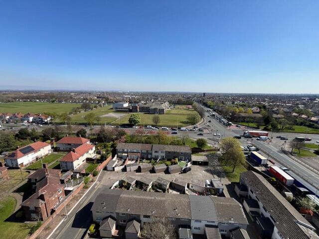 2 Bedroom Apartment Liverpool Sefton LS101316399