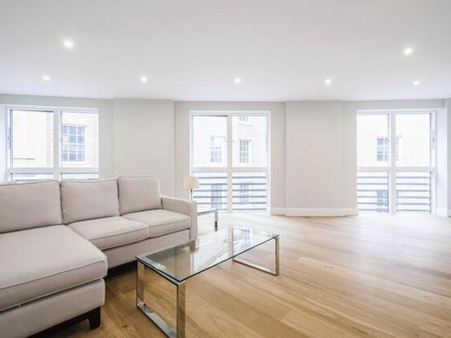 2 Bedroom Apartment London City Of London LS100263246