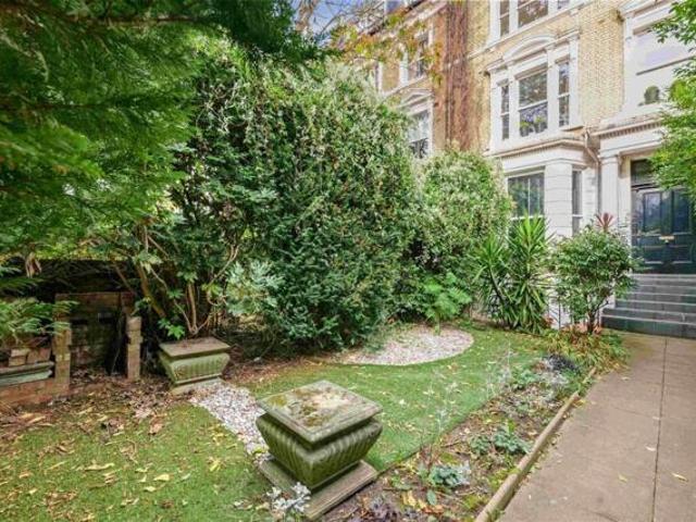 2 Bedroom Apartment London Greater London 98262877