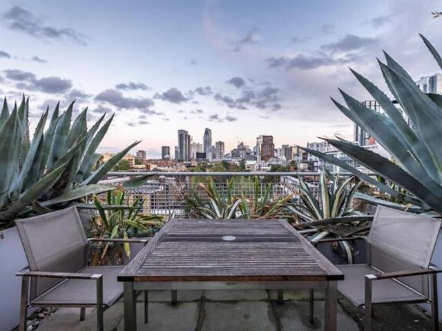 2 Bedroom Apartment London Greater London 100685052