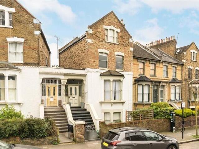 2 Bedroom Apartment London Greater London LS100787054