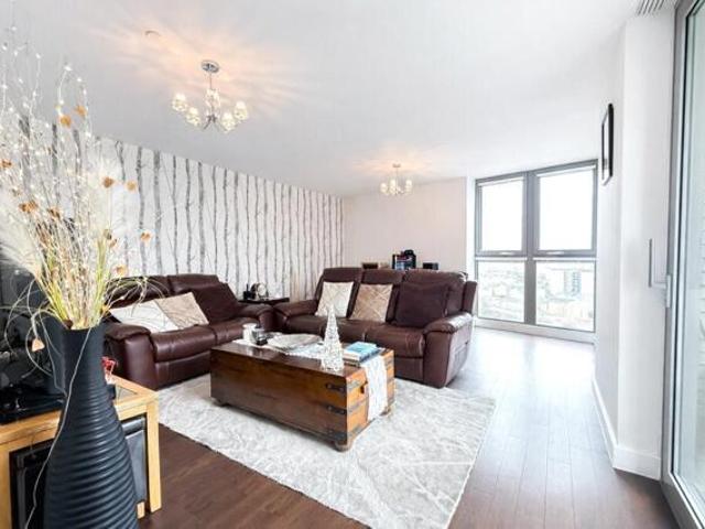 2 Bedroom Apartment London Greater London LS100881709