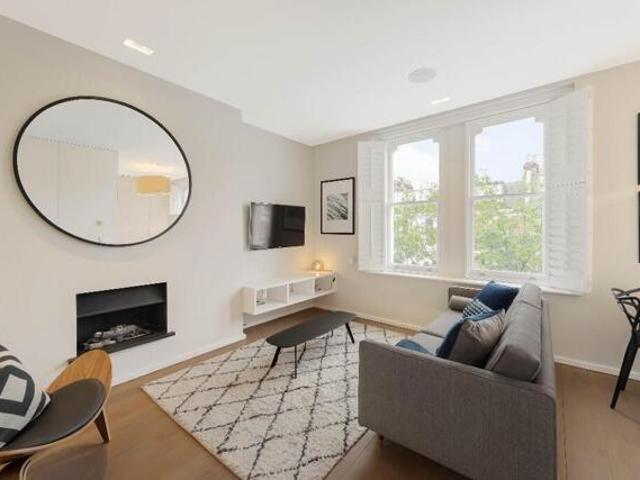 2 Bedroom Apartment London Greater London LS101059740