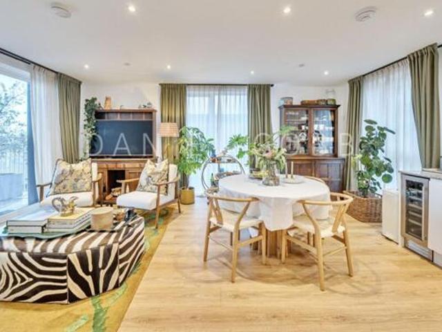 2 Bedroom Apartment London Greater London LS101199989