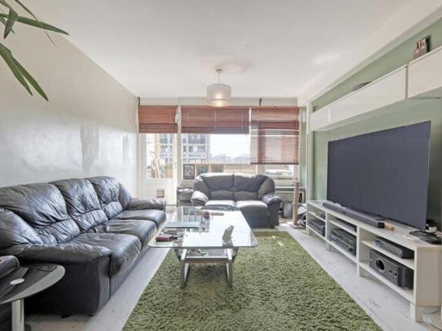 2 Bedroom Apartment London Greater London LS101316387