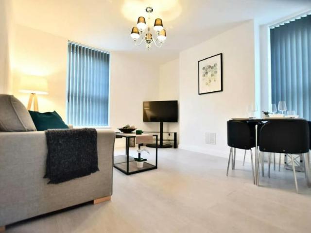 2 Bedroom Apartment London London 101484099