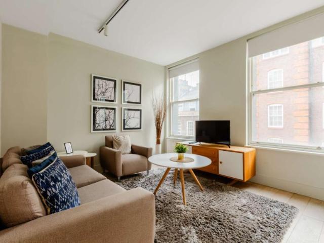 2 Bedroom Apartment London London 101806182