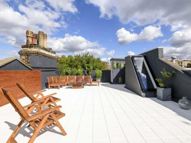 2 Bedroom Apartment London London 77993794