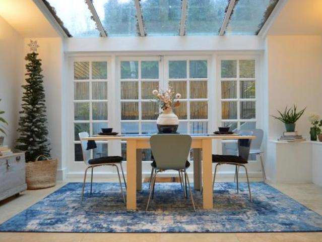 2 Bedroom Apartment London London 87521607