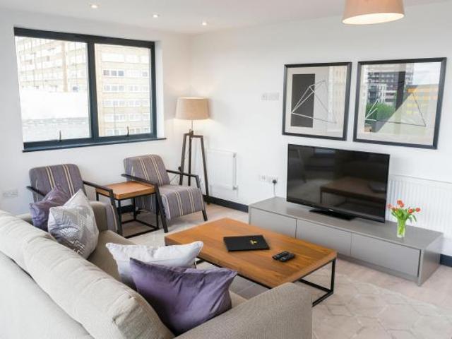 2 Bedroom Apartment London London 88512164