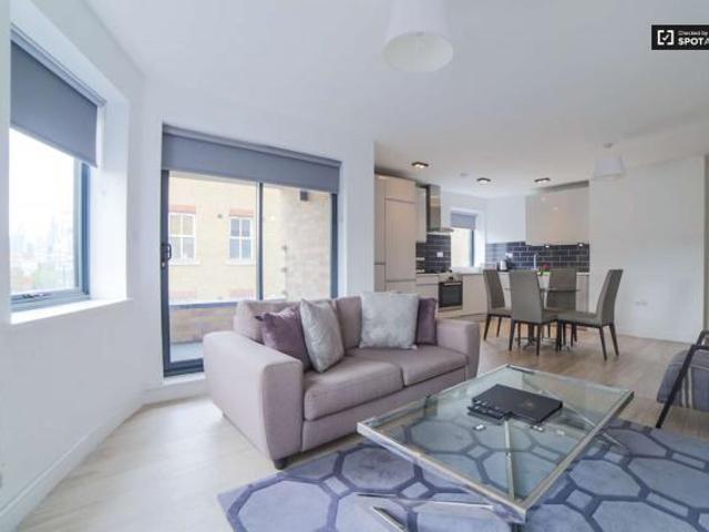 2 Bedroom Apartment London London 88598529