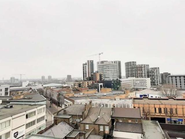 2 Bedroom Apartment London London 93974936