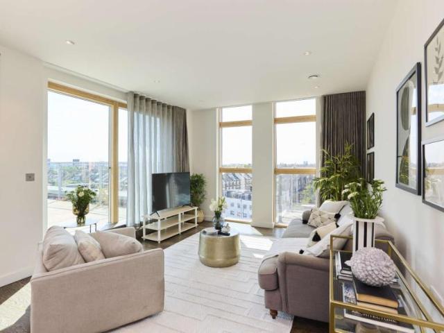 2 Bedroom Apartment London London 95485901