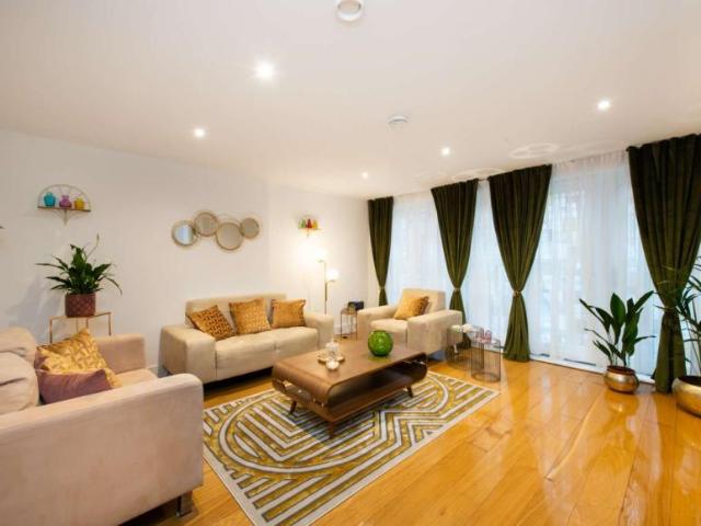 2 Bedroom Apartment London London 96467775