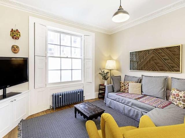 2 Bedroom Apartment London London 98103829