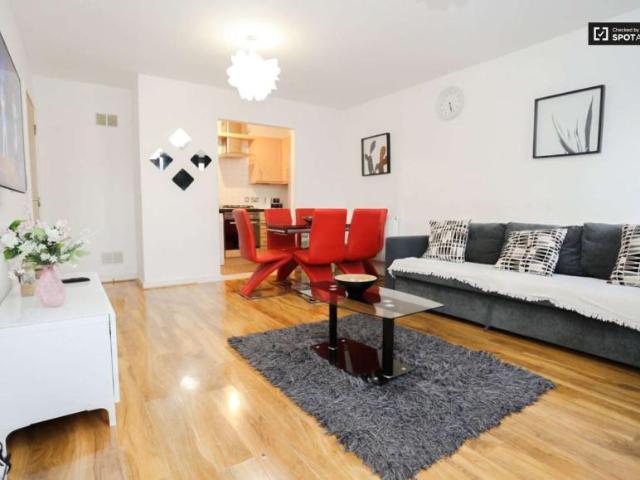 2 Bedroom Apartment London London LS93973792