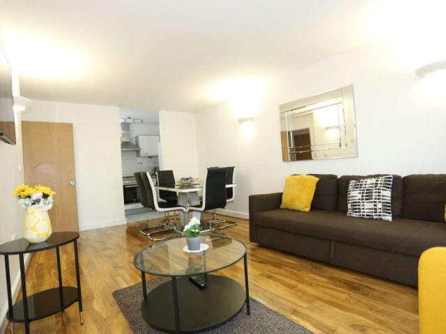 2 Bedroom Apartment London London LS93973938