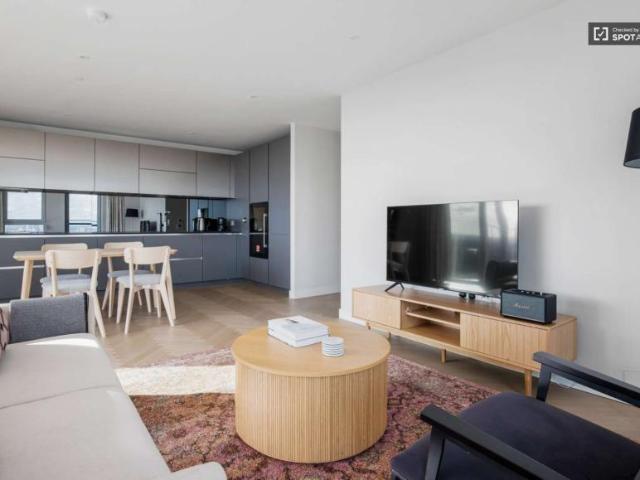 2 Bedroom Apartment London London LS95625935