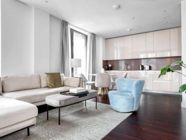 2 Bedroom Apartment London London LS95626022