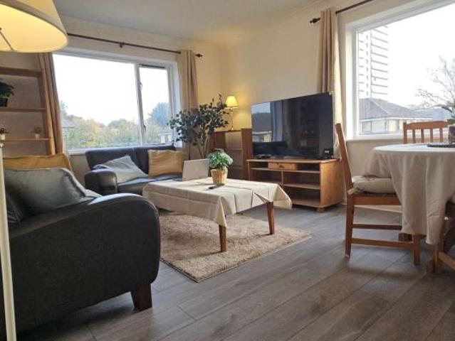 2 Bedroom Apartment London London LS96347674