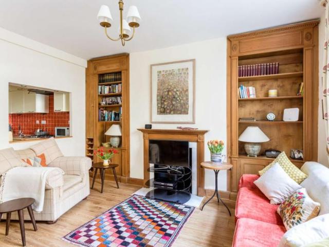 2 Bedroom Apartment London London LS96656514