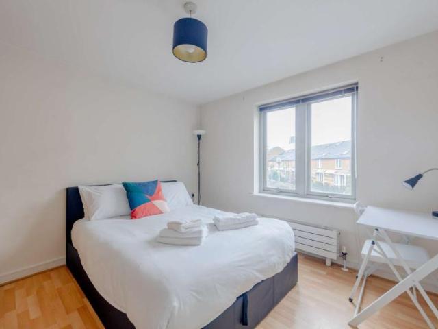 2 Bedroom Apartment London London LS101761758