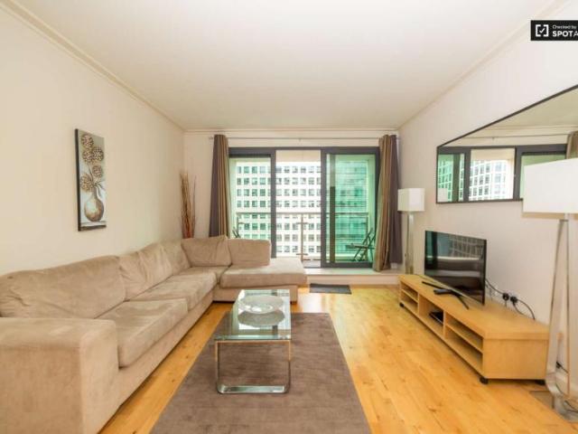2 Bedroom Apartment London London LS101844077