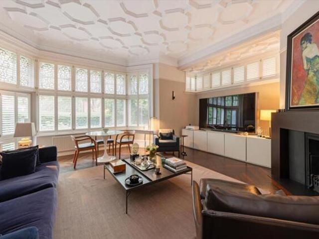 2 Bedroom Apartment London London LS101316466