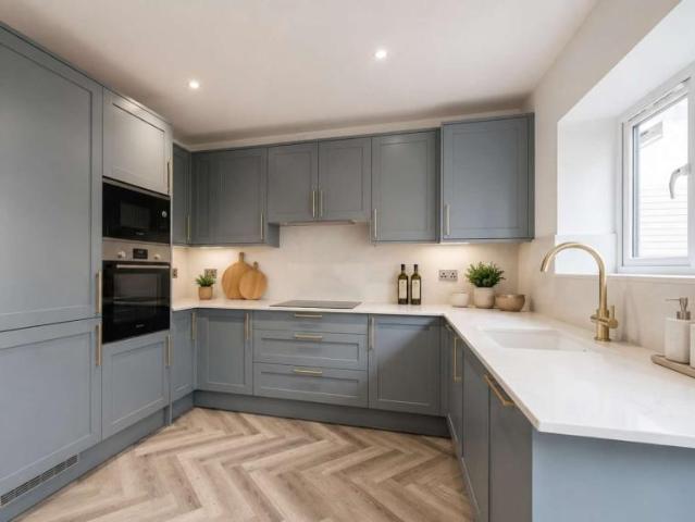 2 Bedroom Apartment London London LS102817575