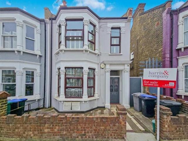 2 Bedroom Apartment Londres Great London LS98834778