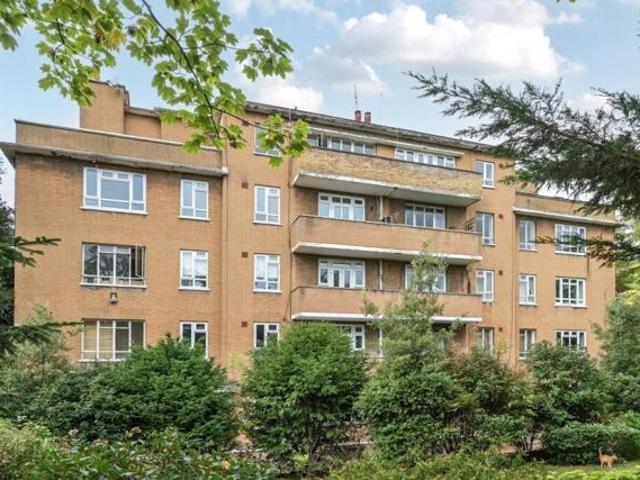 2 Bedroom Apartment Londres Greater London 100685290