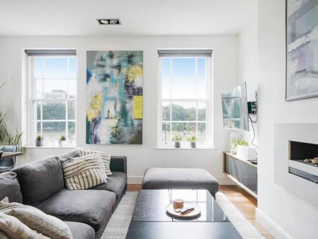 2 Bedroom Apartment Londres Greater London 101796782