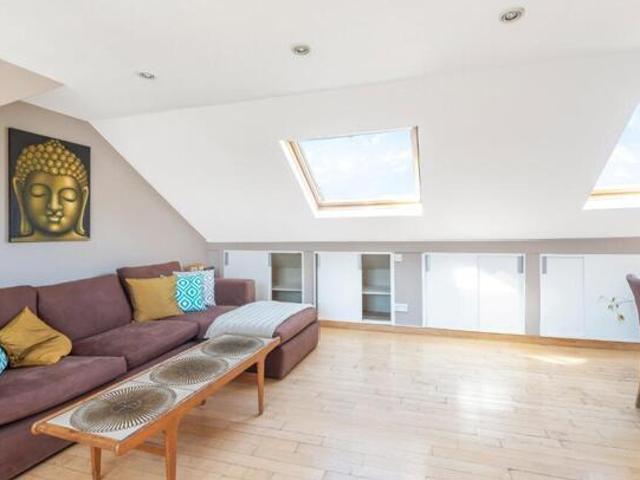 2 Bedroom Apartment Londres Greater London 98404450