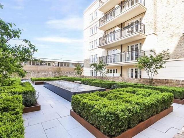 2 Bedroom Apartment Londres Greater London 98800834