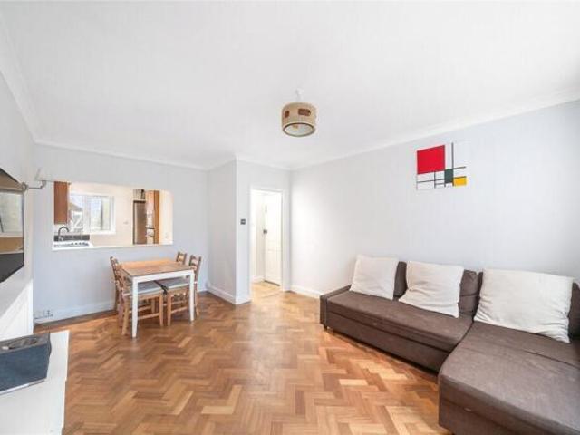2 Bedroom Apartment Londres Greater London 98930225