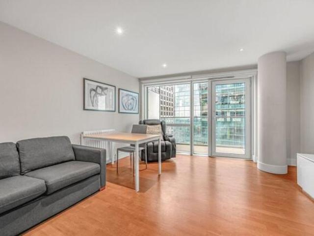 2 Bedroom Apartment Londres Greater London 98062529
