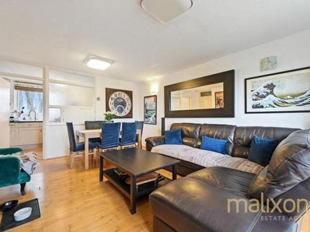 2 Bedroom Apartment Londres Greater London 98118924